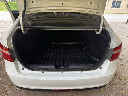 Продается Lada Vesta 1.6