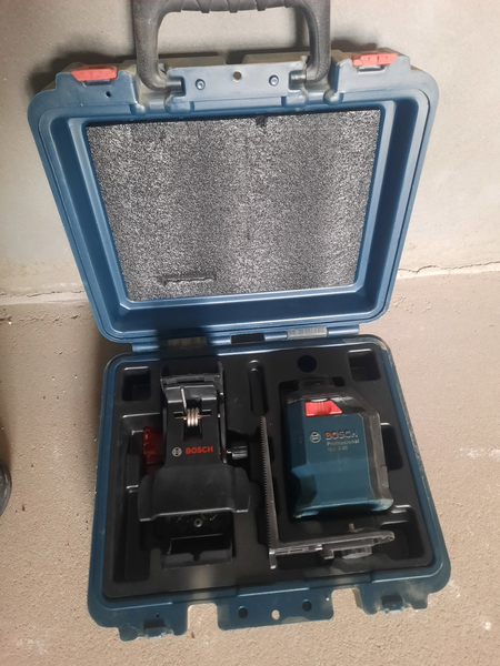 Прадаётся перфоратор-отбойный молоток Bosch 12-52D немец