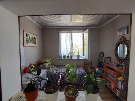 Продаю 2 ком квартира на 4 этаже 4 этажного дома. Авиосозлар 2