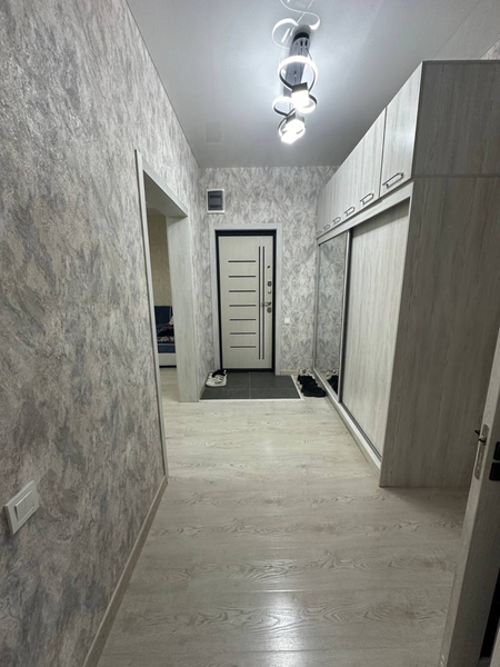 Продается квартира на Авиасозлар1