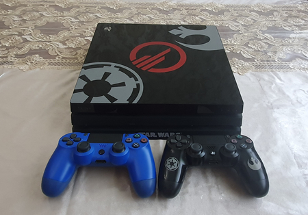 PlayStation 4 PRO Exclusive
Ps4 PRO { 4K } HDR Bor 1.TB
