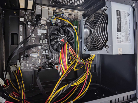 Продам офисный кейс без HDD/SSD