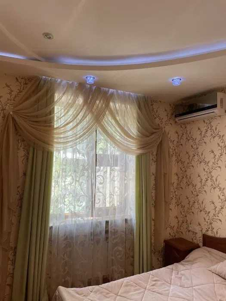 3 комнат квартира на КУНАЕВА кирпич 95 квм Cake club