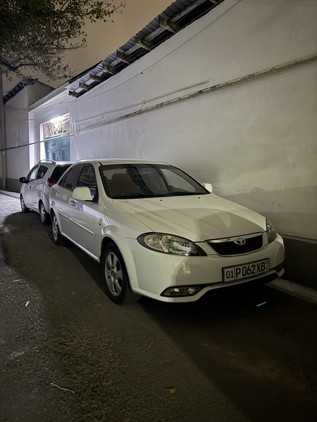 Arenda Jentra 2000$