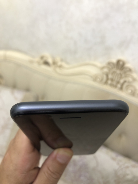 Iphone 8, ideal, 100 % battery,