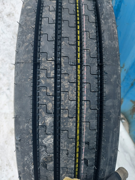 Автошина 10.00R20 для камаз зил