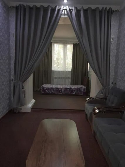 Квартира на Ракате 2/3/4  с мебелью техникой  ремонт хороший