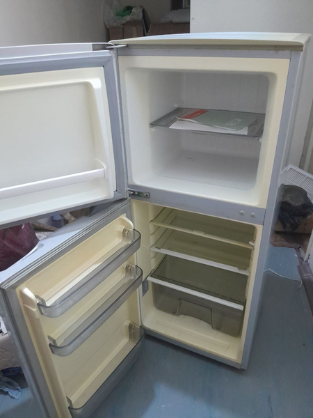 Продам мини-холодильник