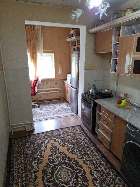 Квартира 3-х комнатная (Спутник, дом с рисунком Мишки), 3 этаж