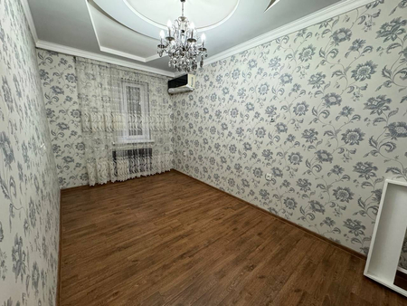Продается квартира в центре города! Ор.:С.Азимова 145школа