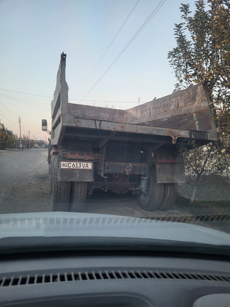Kamaz samasval sotiladi