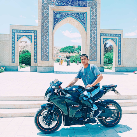 Srochno ideal matatsikl Honda cbr 1000rr
