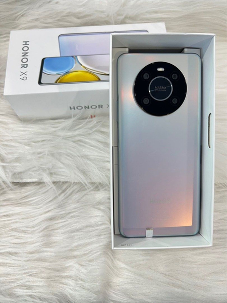 Honor X9  6x128gb