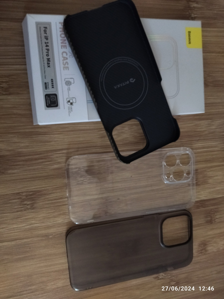 iPhone 14 pro max chexol
