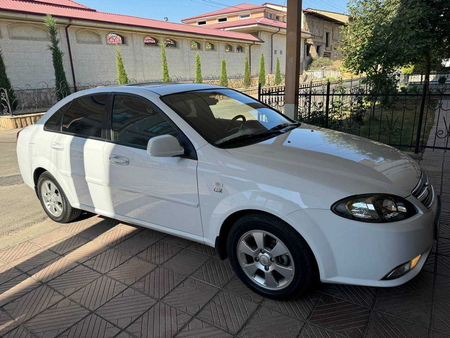 Продаётся Chevrolet Lacetti 3 позиция
 sotiladi