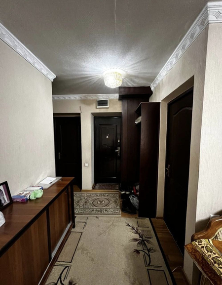 Продаётся 4/4/5 Максим Горький