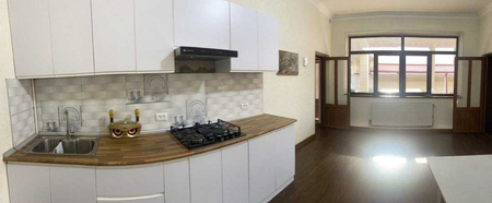 Продаю дом
Думбрабад, 16 гор. больница
3,5 соток
7 комнат
400 м2