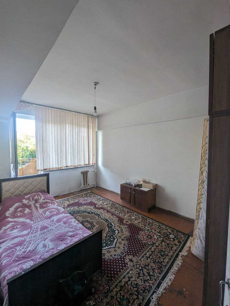 Ц5 da 4 honali kvartira sotiladi moljal na nebe restaran,