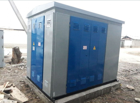Elektrik xizmati mantaj ustanovka stalba transformator