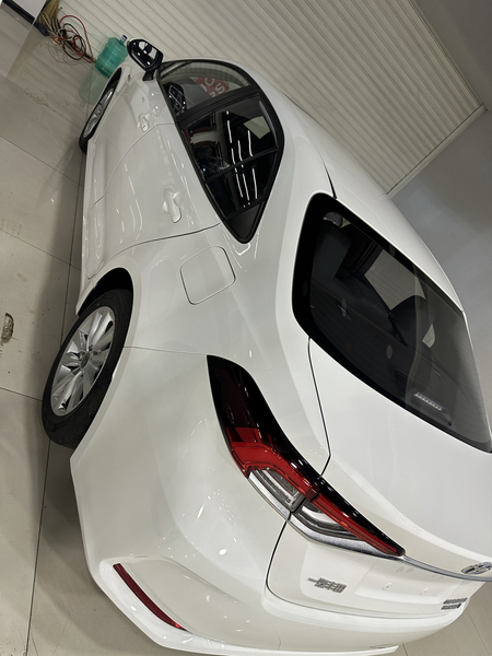 Toyota COROLLA 1,8 Hybrit