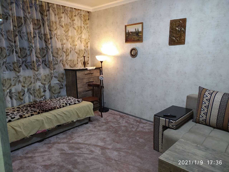 1 комн. кв, Чиланзар-1,  4/5. кирпич.  еврорем. упакованная,  интернет
