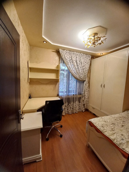 Сдаётся квартира в центре, Ц -1