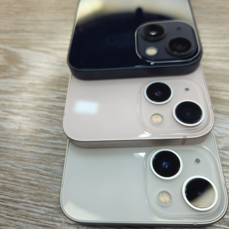 iPhone lar sotiladi