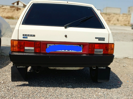 Автомобиль Лада 2108