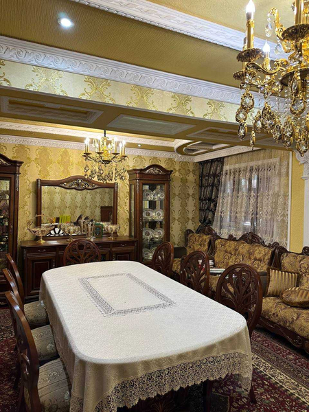 Продам бульшую 4-ком квартиру на карасу-4 с обстановкой А.К