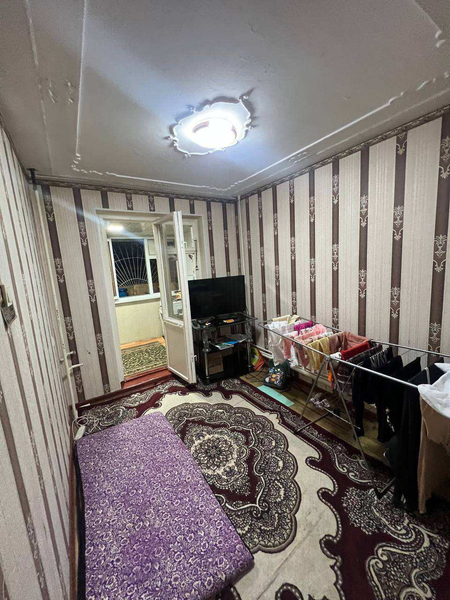 Квартира сотилади срочно