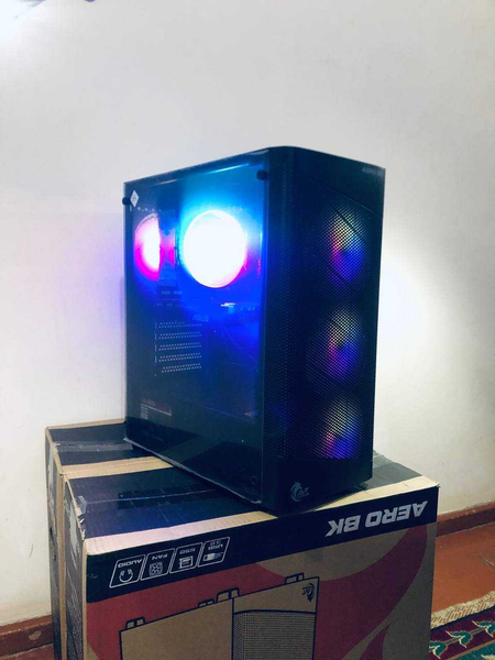 O'yinlar va montaj kompyuteri  Core i5-12400f/16 GB DDR4/Rx580-8GB