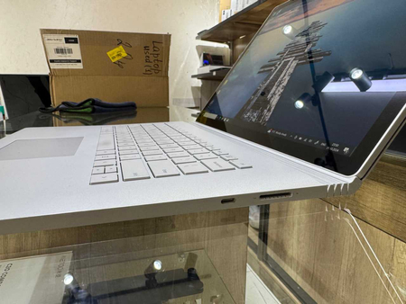 SURFACE Book 2 CORE i7-8650U, 16гб, 512ssd GTX 1060 Сенсорный