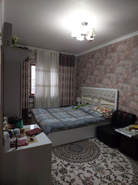 3 хонали квартира сотилади Жомий 5чи 3 этаж хамма кулайликларга эга