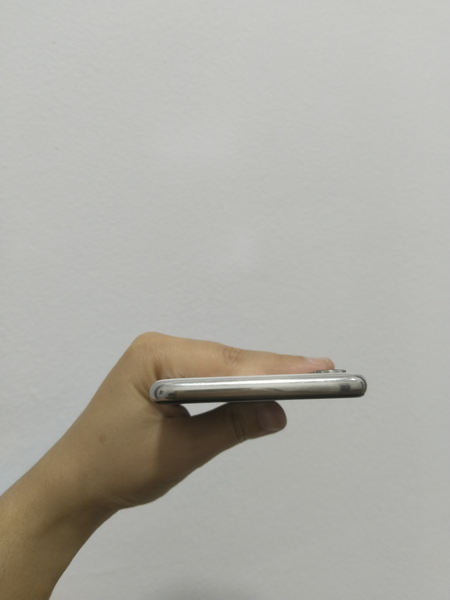 iPhone X sotiladi