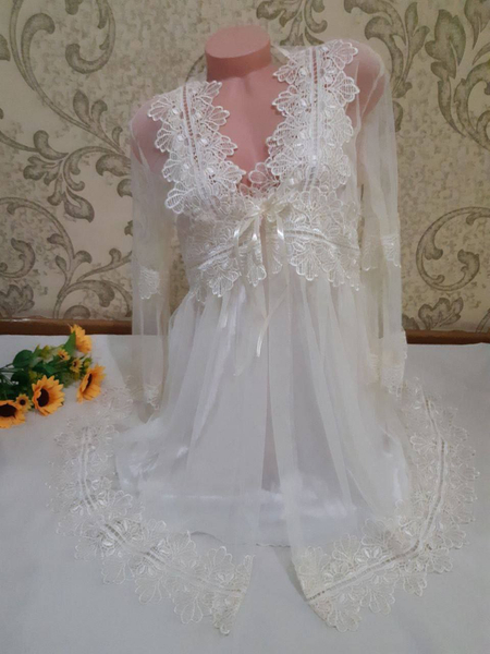 Ayollar kiyimi 4 xil rang