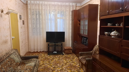 Срочно Продаю 3х-комнат На Лисунова-4