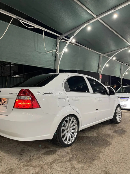 Cobalt nexia r17 sotiladi