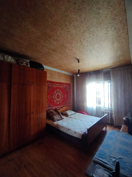 Сергели-8 4/8/9 балкон 2*6 Срочно продам