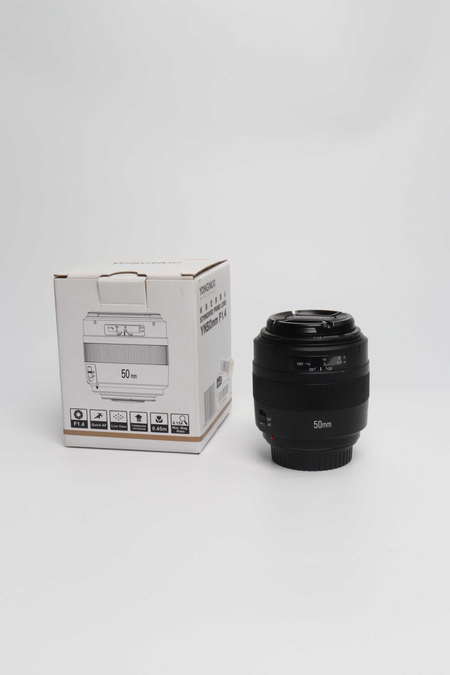 Объектив Yongnuo YN50mm F1.4