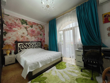 Продаётся квартира на паркентском, Golden house