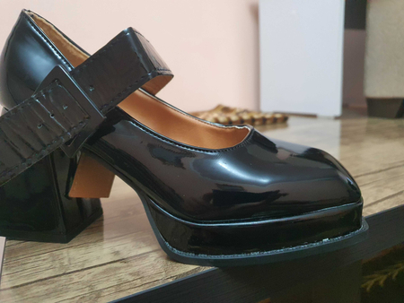 Продаются туфли  Gianvito Rossi Milano. Выписывали из Англии.