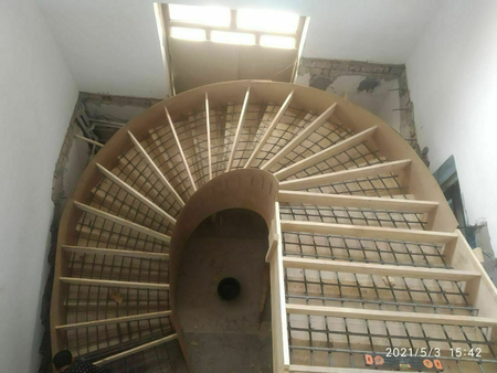 Бетон зина устаси
Zina ustalari
Beton zina yasabberamiz
Xar qanday d