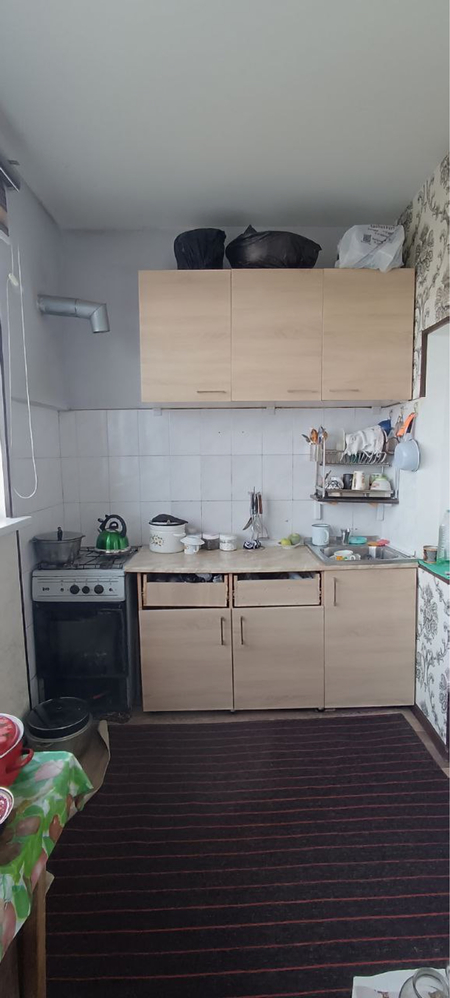 3(4 xona qlingan) xonali uy sotiladi, narxi kelishiladi.