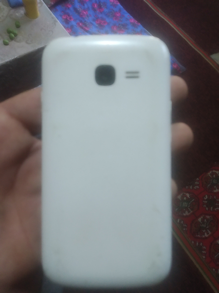2 ta telefon sotiladi bittasi zapchastga qorasi ishlaydi yaxshi xolati