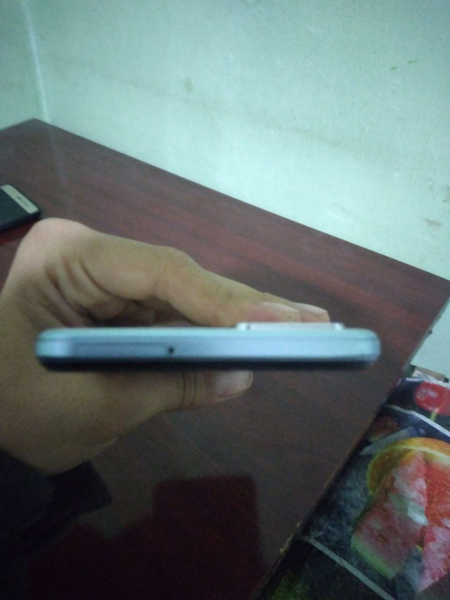 Vivo Y21         ((-64 talik)) 900.000ming