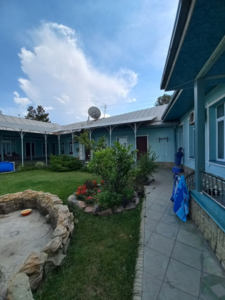Taxtapul 1-Liniya 4.9-Sot Fasad:15-m Manzil:Usta Olim Masjidi
