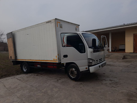 Isuzu sotiladi holati a\\\'lo narxi kelishiladi.
