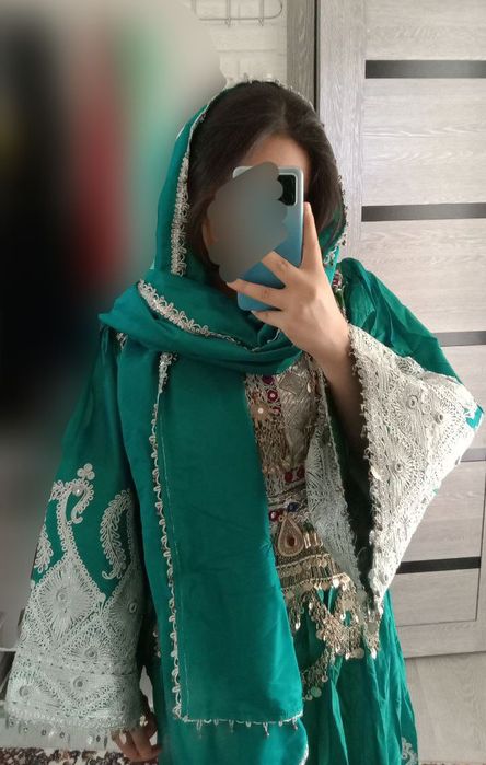 Национальное Афганиское платье
