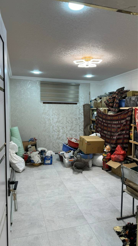 Продаётся шикарная 3х комнатная с подвалом 1-этаж ор: Крытый рынок.