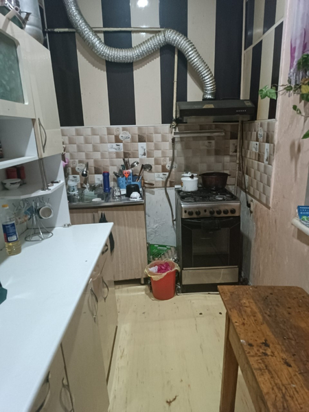 Срочно сотилади нархи 27000$ колган хамма малумотлар тел оркали.